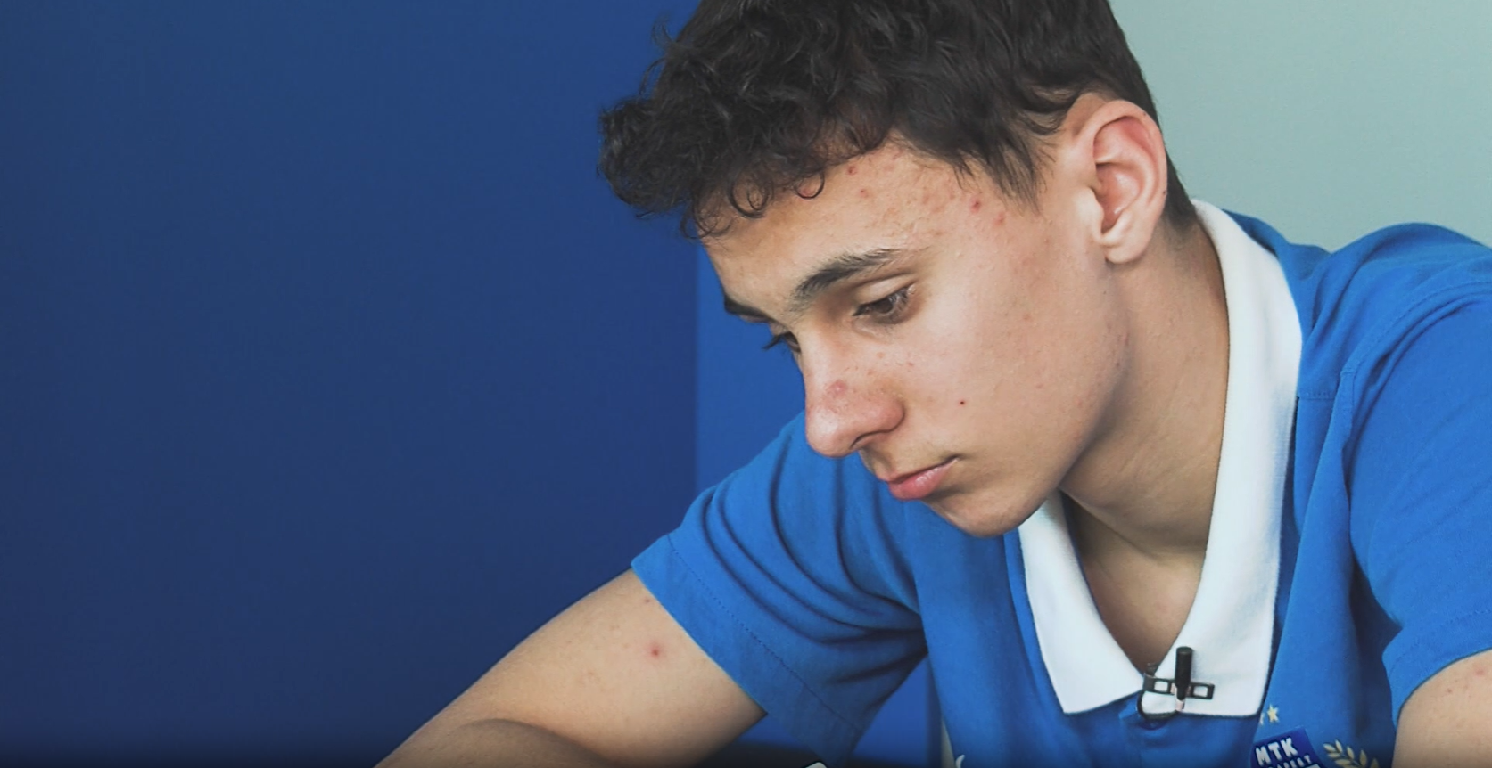 Ország-város játék Freyer Kristóffal és Molnár Péterrel! (videó) | A Sándor Károly Labdarúgó ...